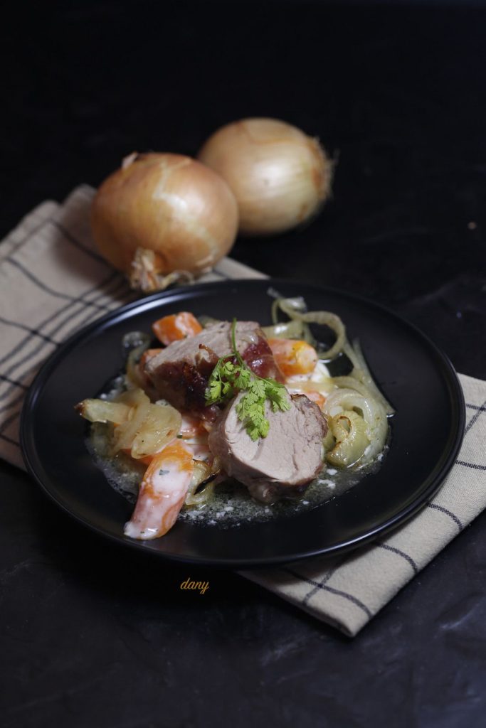 FILET MIGNON AUX OIGNONS ET CAROTTES À LA CRÈME - Épicétout, la cuisine ...